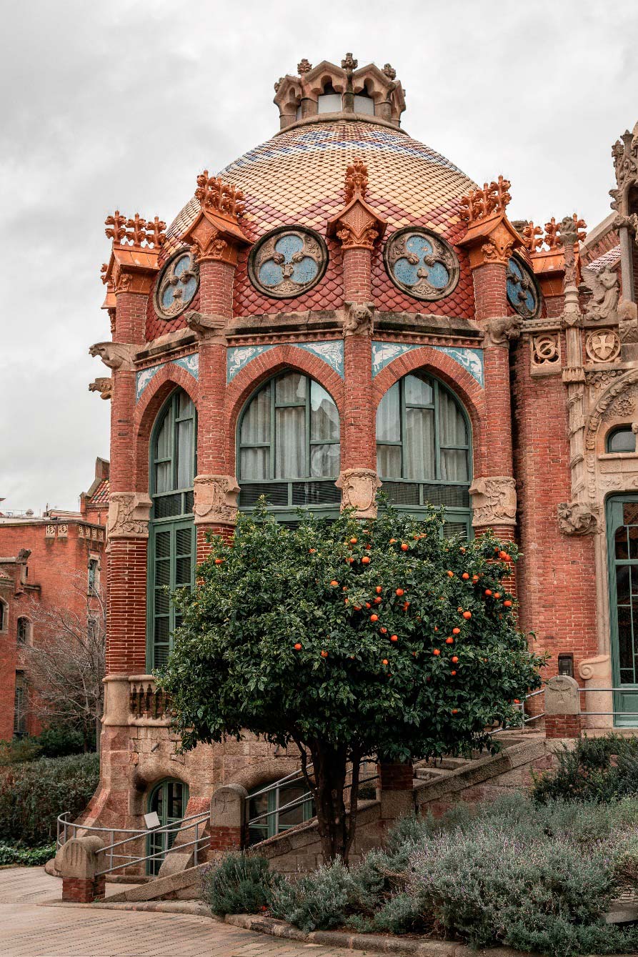 HOSPITAL DE LA SANTA CREU I DE SANT PAU: EL MODERNISMO DE LLUÍS ...